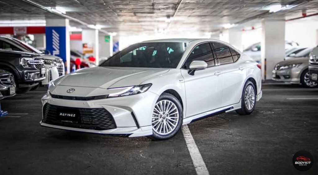 Body kit Toyota Camry 2025 mẫu REFINE